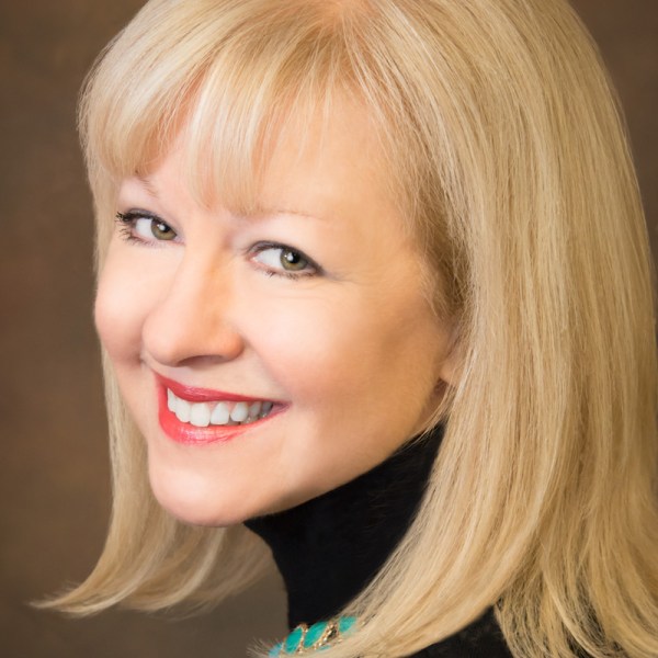 Spotlight on Beth Carter | Joanne Guidoccio